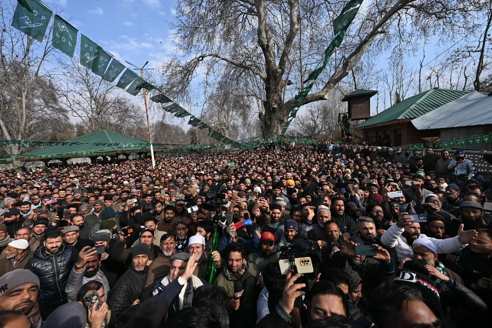 Mehbooba Mufti Slams Omar Abdullah Over Indus Water Treaty; Was Signed ...