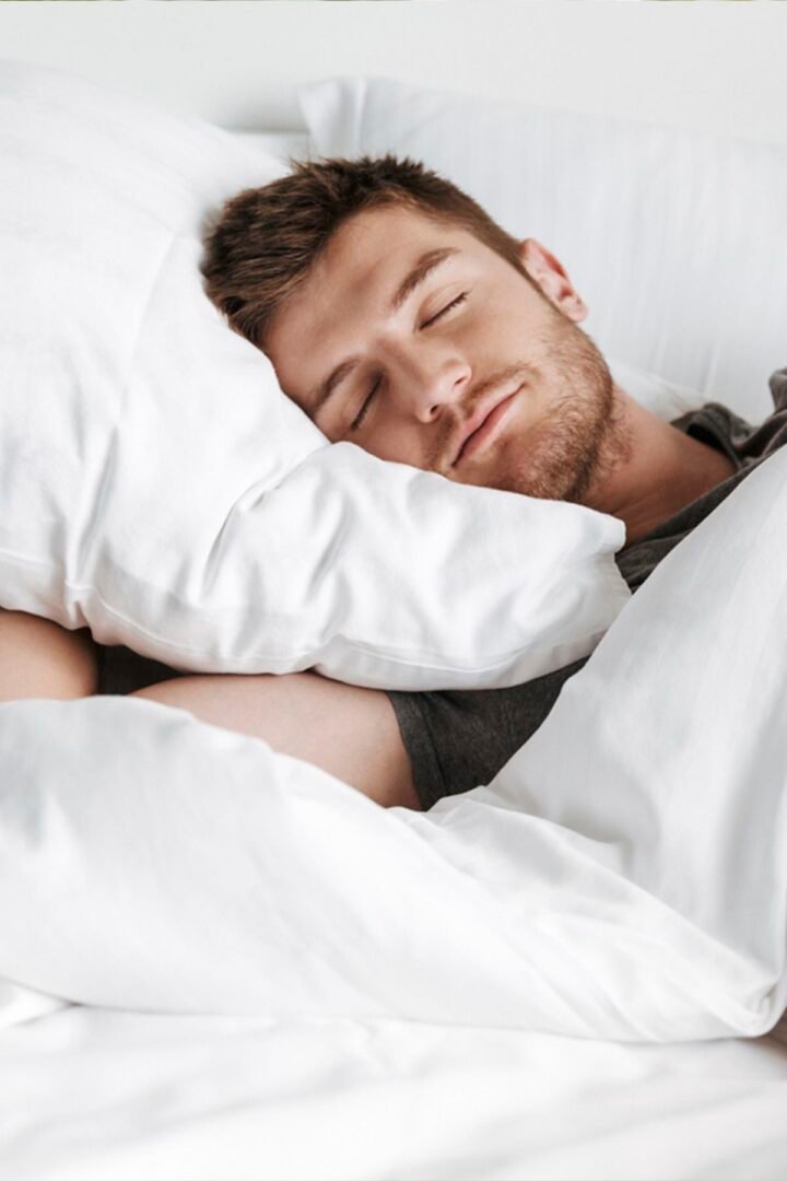 Which Side to Sleep on is Better, Left or Right; How does it Affects ...